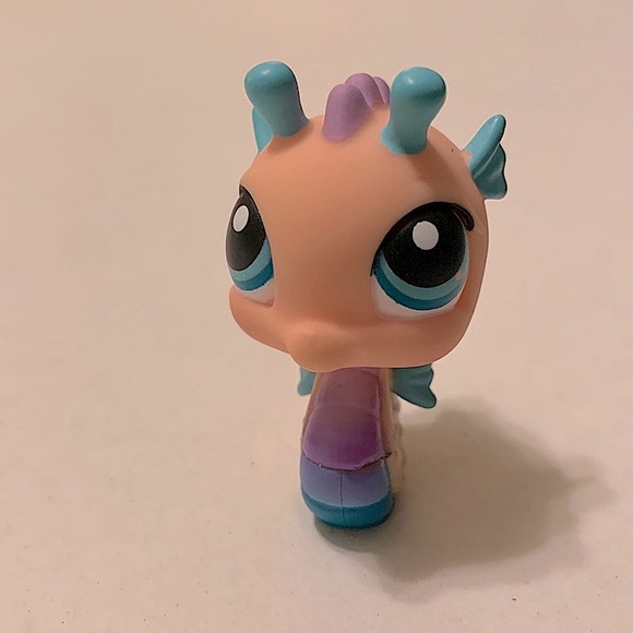 Littlest Pet Shop | Toys | Littlest Pet Shop Seahorselps 42 Peach Blue ...